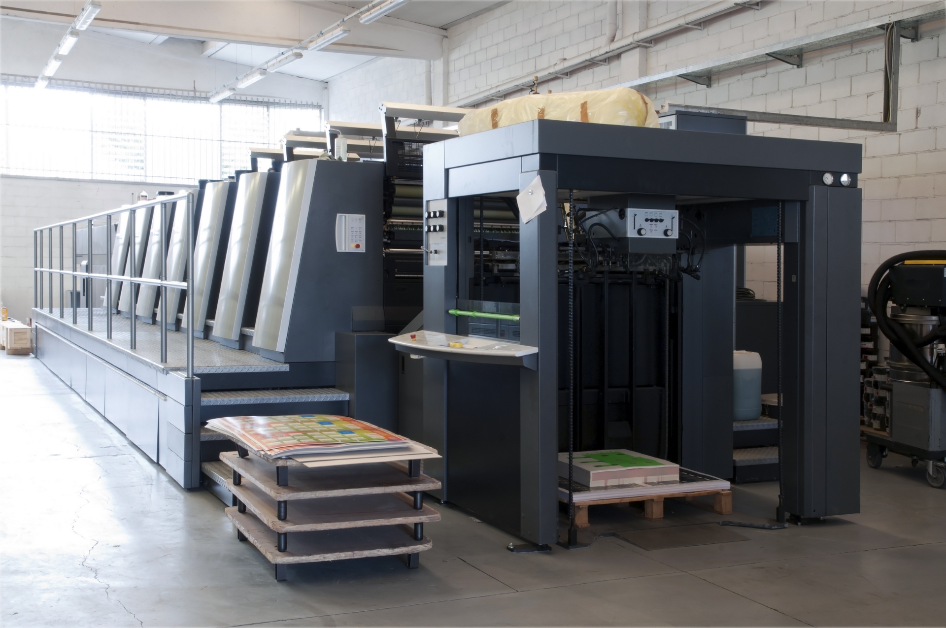 Alcohol free printing with the new Fountain Solution Sheetfed - Intec ...